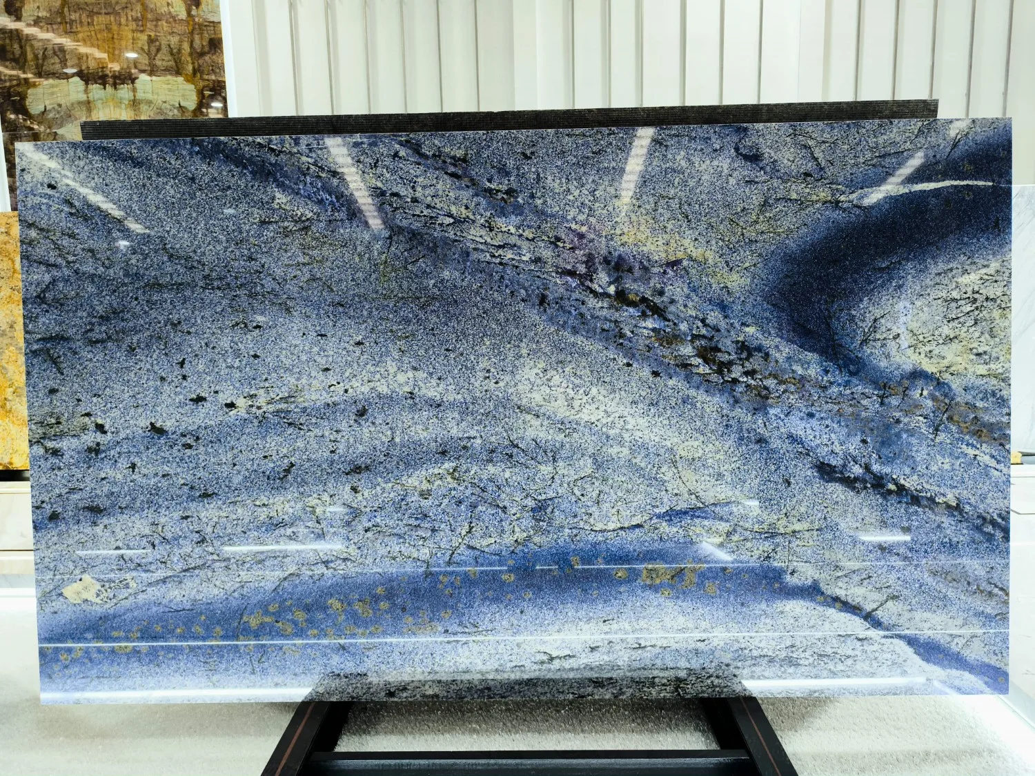 Brazilian Natural Stone Azul Bahia Quartzite - Delivery Stone
